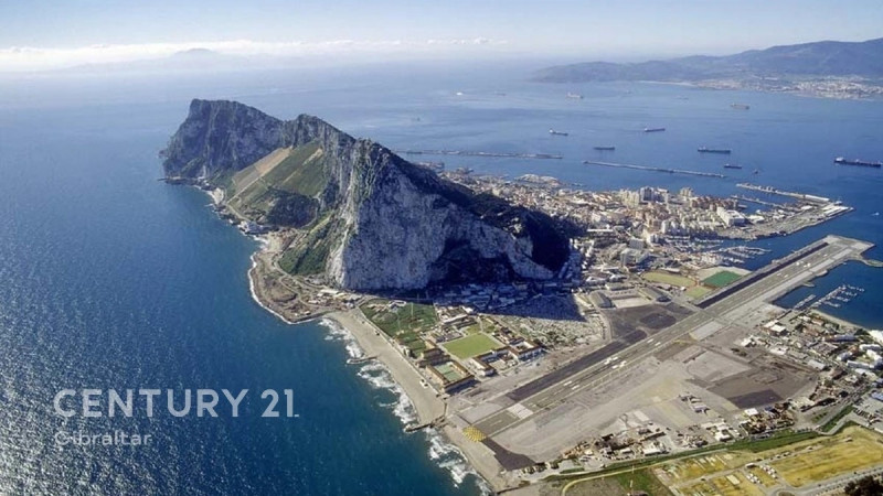 Moving to Gibraltar from the UK – Expert Guide & Tax Perks - C21 Gibraltar