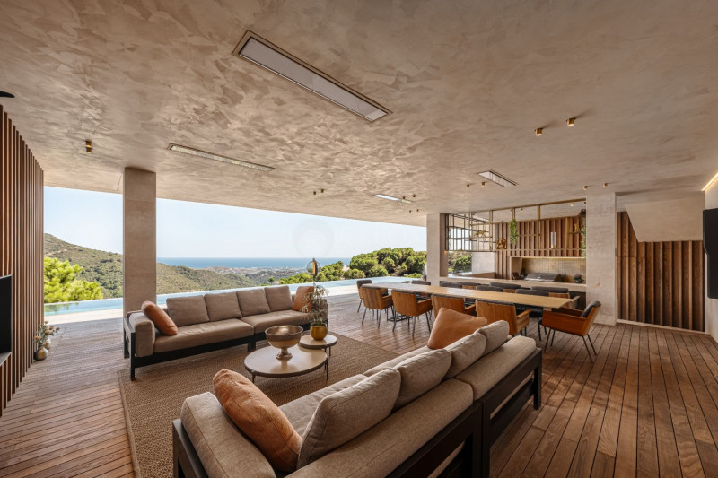 The Ultimate Guide to Luxury Villas in Marbella - Masterkey Marbella