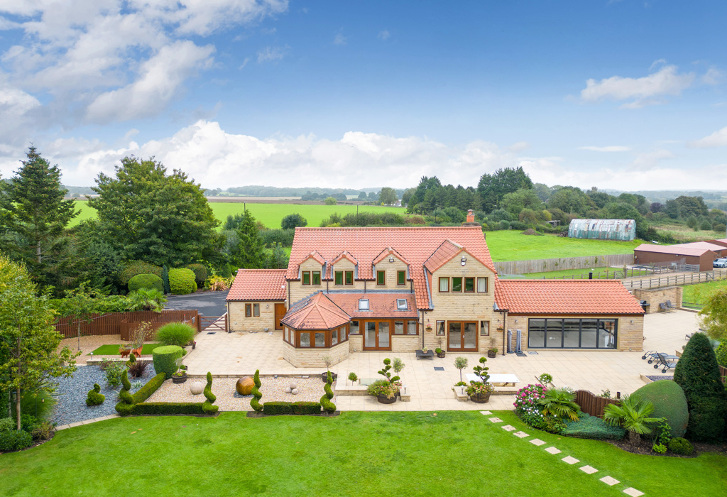 LS16, Leeds Area Guide - North Residential