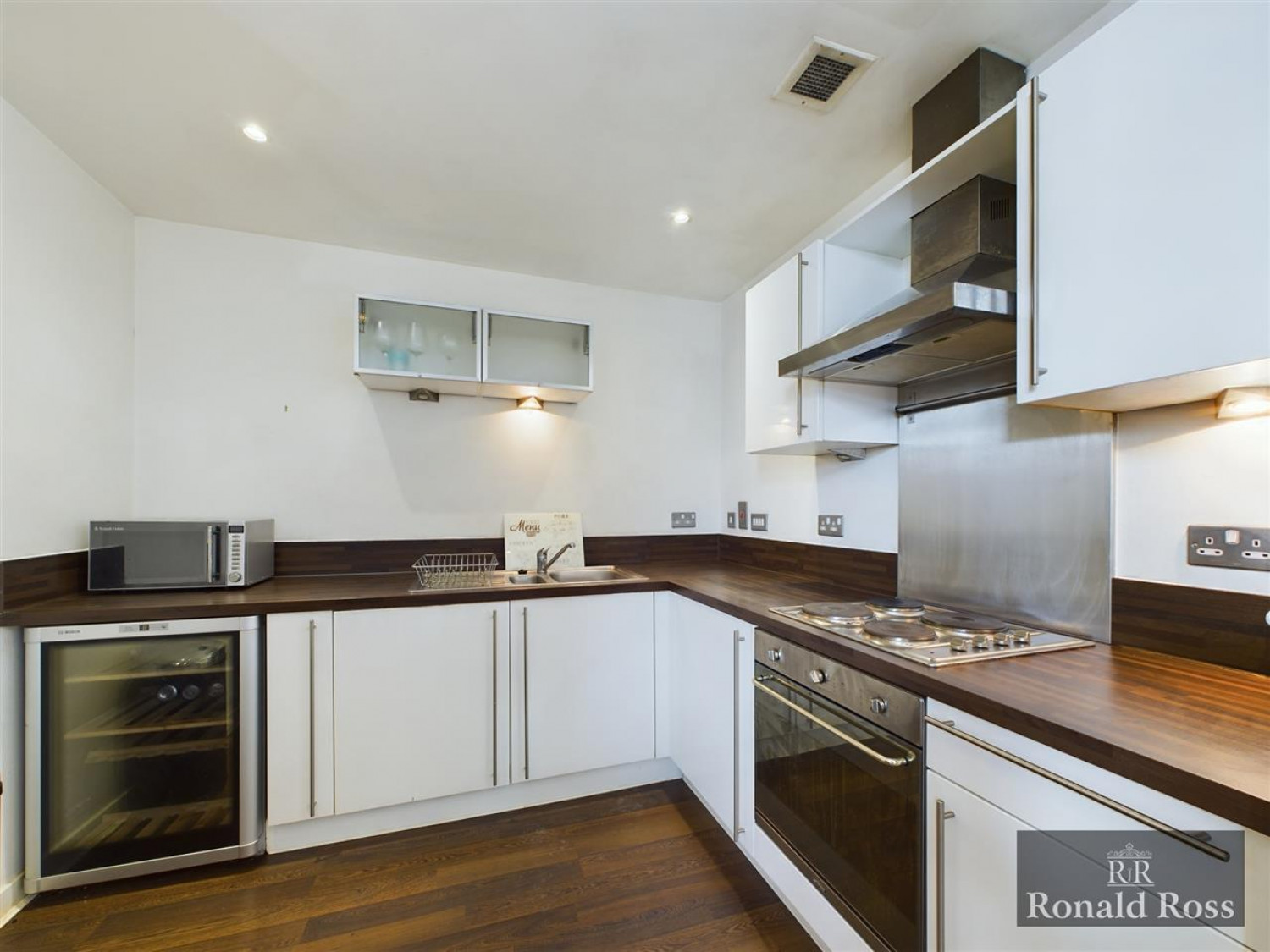 Oswald Street - Ronald Ross